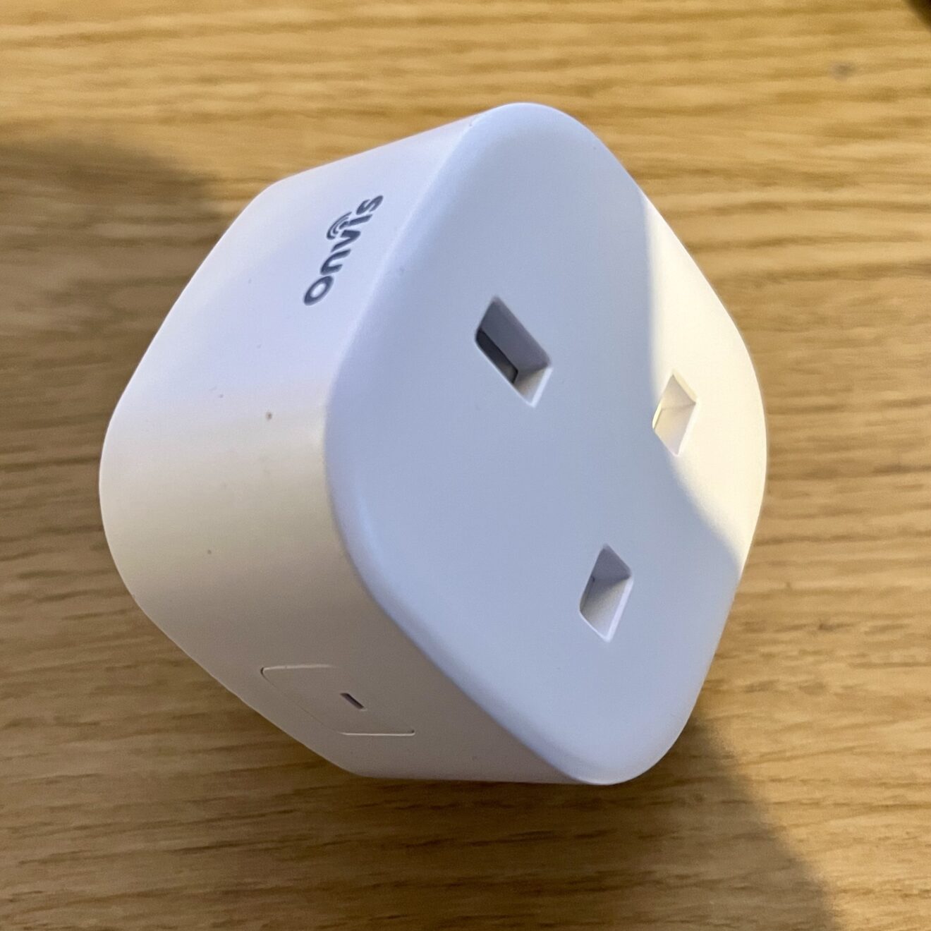 Onvis Matter and Thread Smart Plug review - Neil Turner's Blog